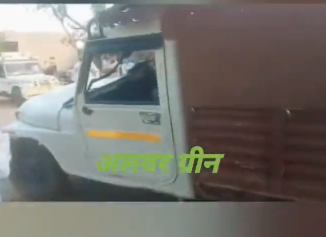 Cow vigilantes assault a man for transporting cattle - Hindutva Watch