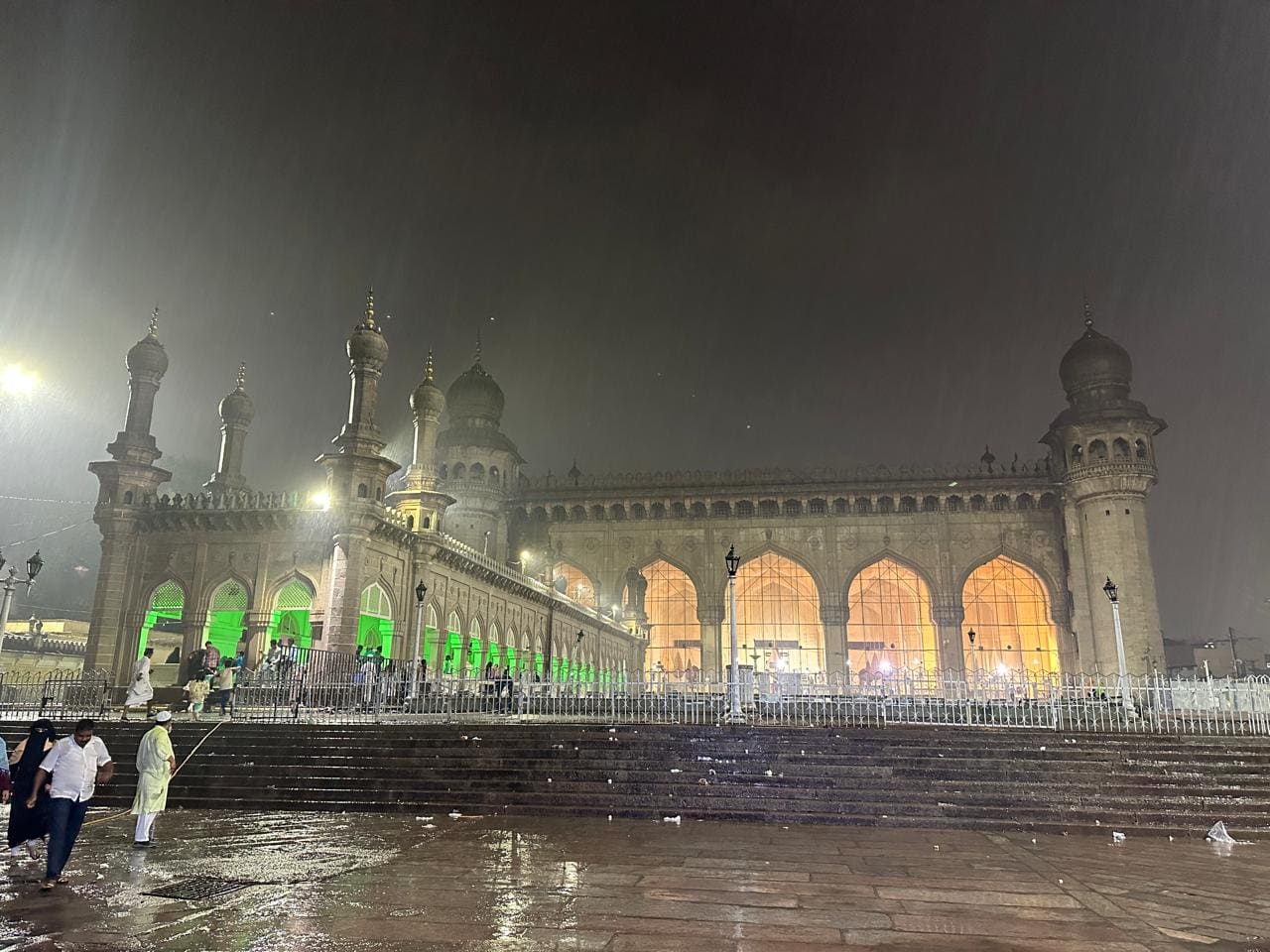 17 years of Mecca Masjid Bomb blast: Activists renew call for justice ...
